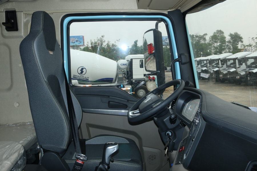 Xe Đầu Kéo Shacman H3000S 270 – Sự Lựa Chọn Hoàn Hảo Cho Ngành Vận Tải